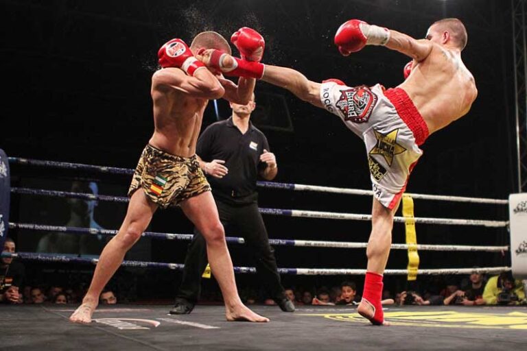 La Patada Más Potente en Kickboxing | Salud & Movimiento