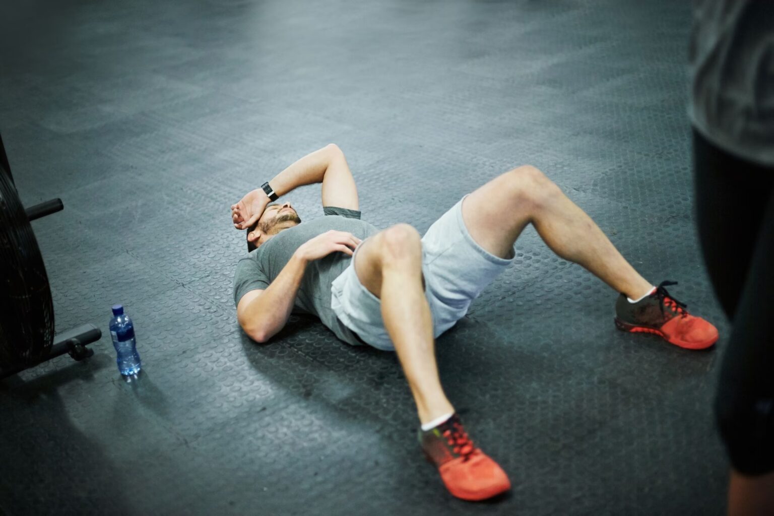 ¿Cómo aliviar el dolor muscular post-pesas? | Salud & Movimiento